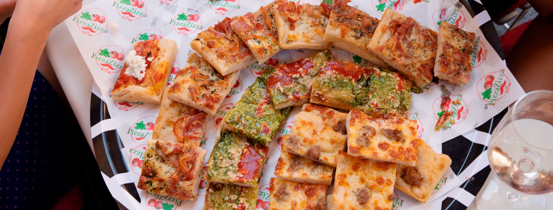 Pizza Zizza prenota ora